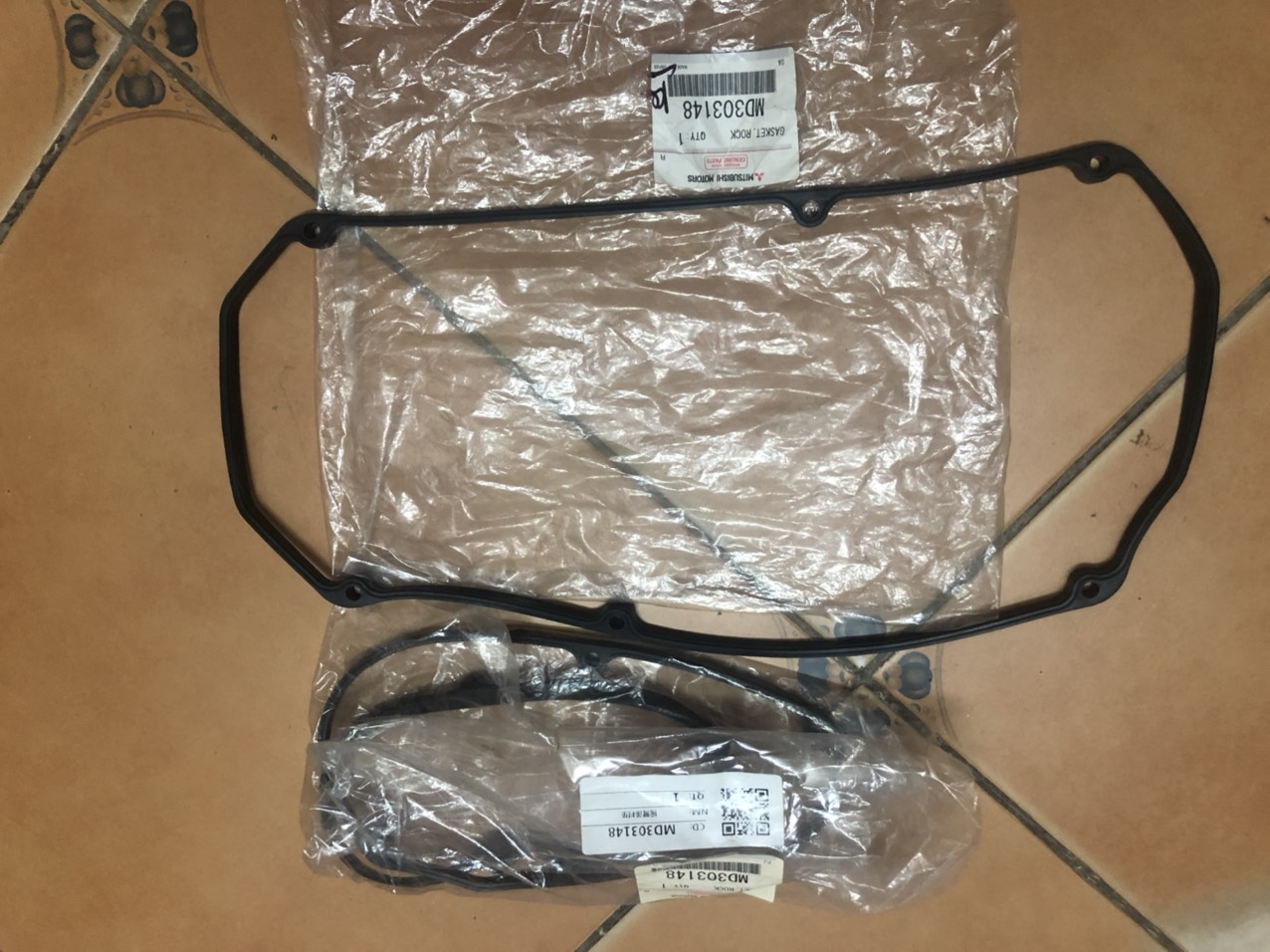 Gioăng dàn cò mitsu pajero v73- v93 ngân hàng MD303148 - Phụ tùng ...