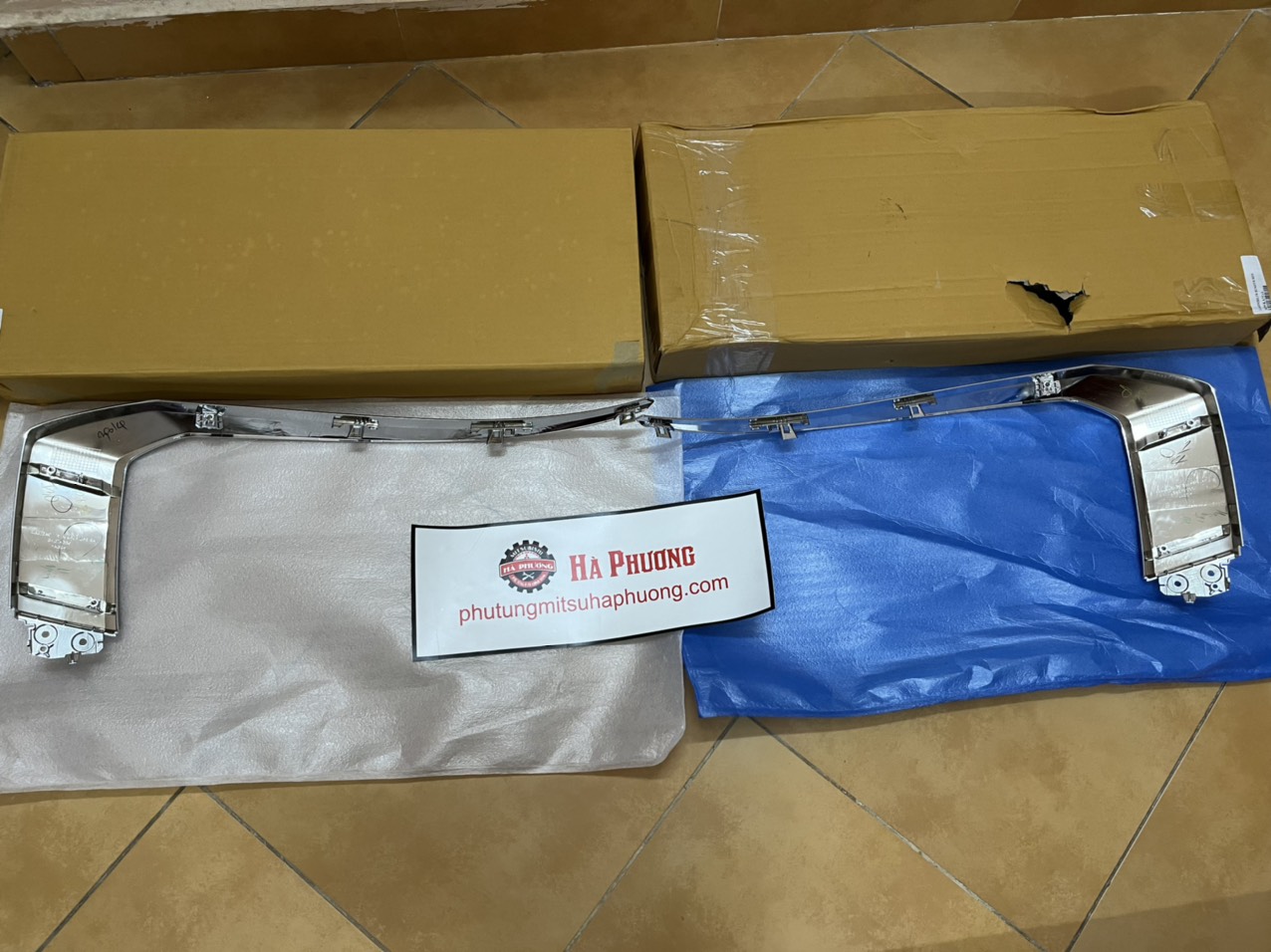 ốp mạ trang trí, ốp mạ crom cản trước trên pajero sport 2020-2022 ...