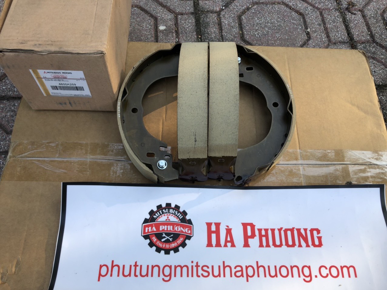 Guốc phanh sau oto mitsubishi xpander 4600A259 - Phụ tùng Mitsubishi Hà ...