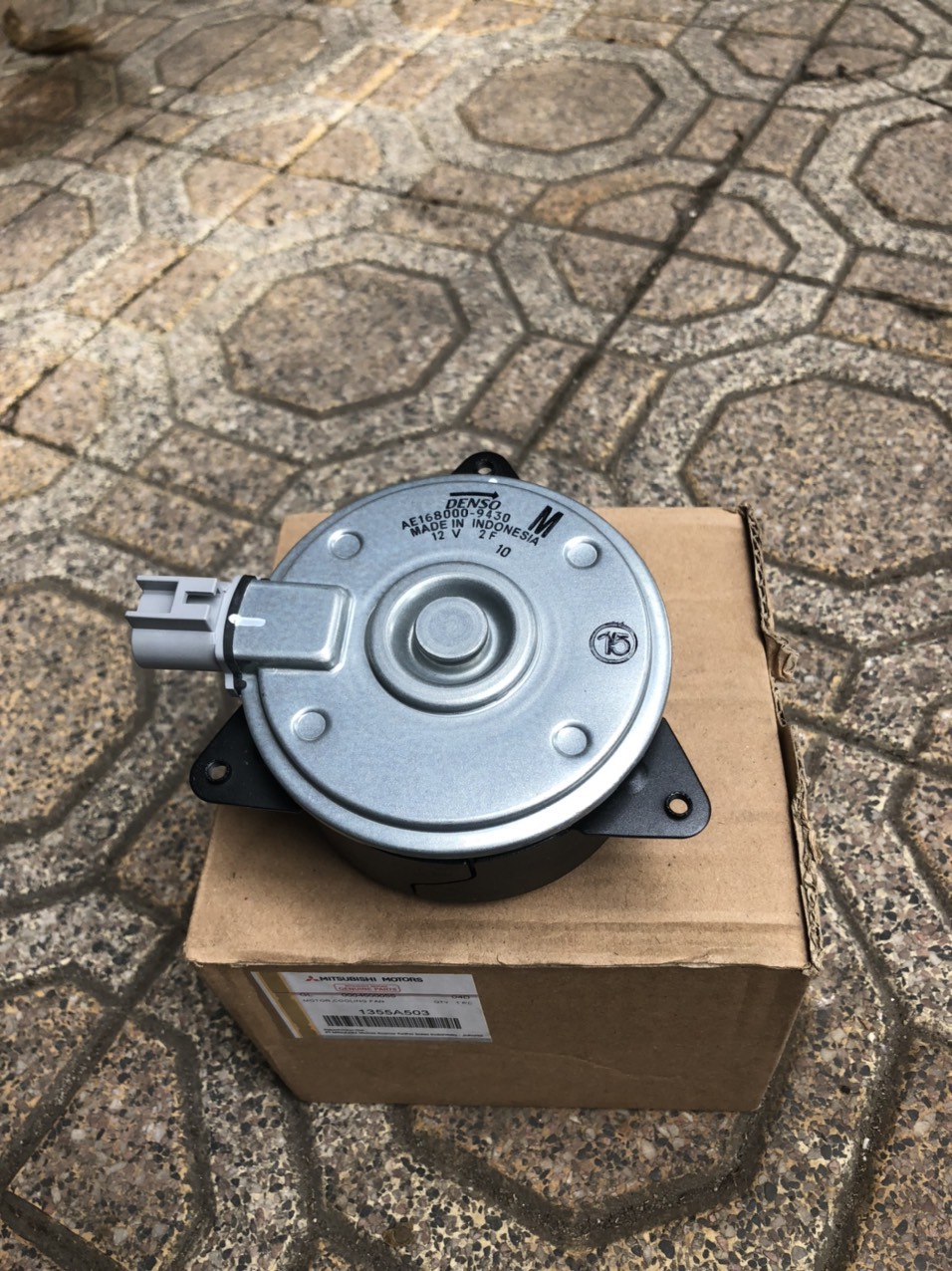 mô tơ quạt làm mát mitsubishi xpander xịn chính hãng, giá tốt, uy tín ...