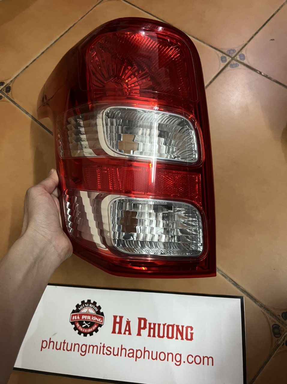 đèn hậu mitsubishi triton 2016-2019 : 8330A943- 8330A944 - Phụ tùng ...
