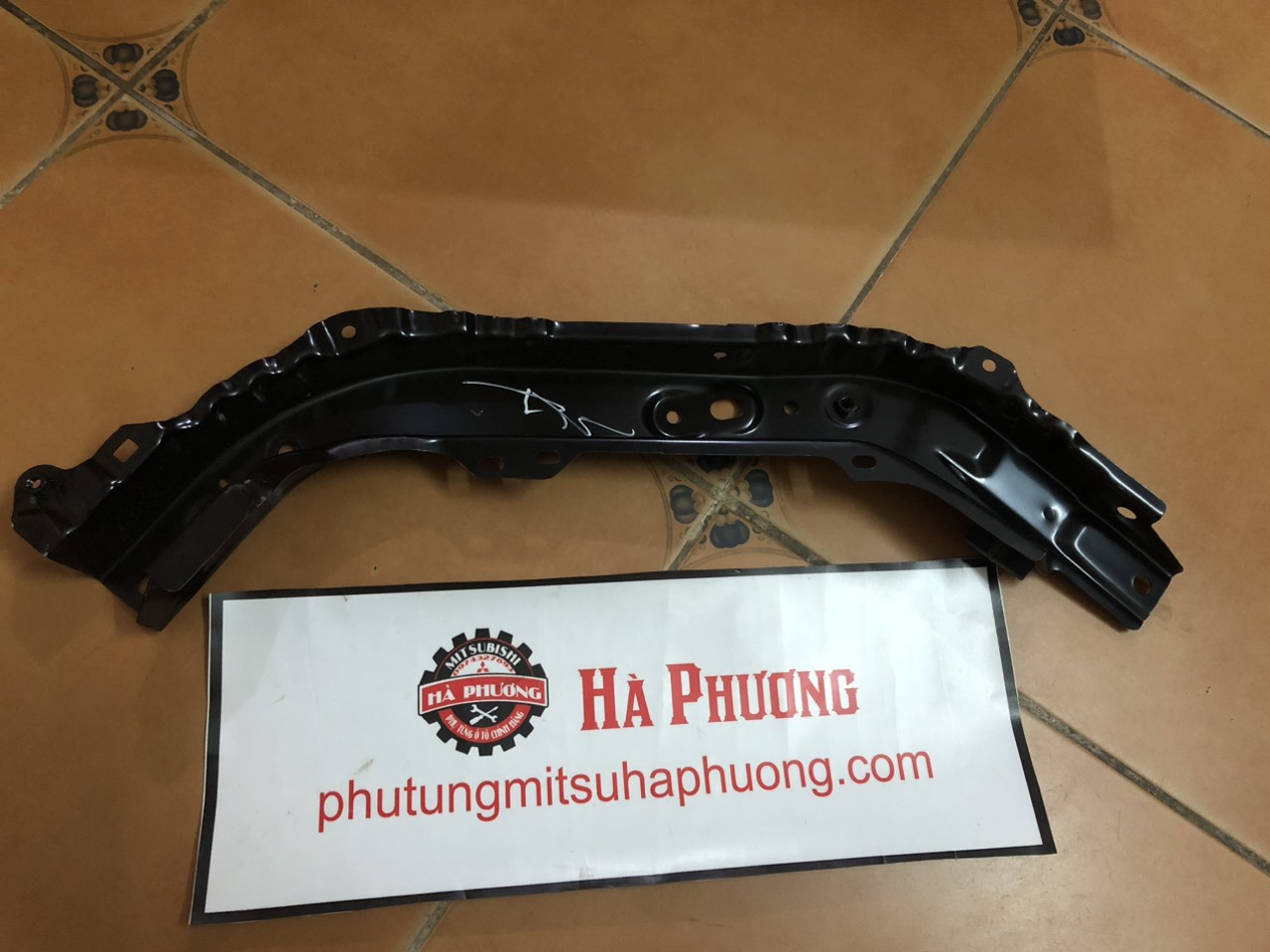 Xương đỡ đèn pha mitsubishi xpander hàng xịn chính hãng, giá tốt ...