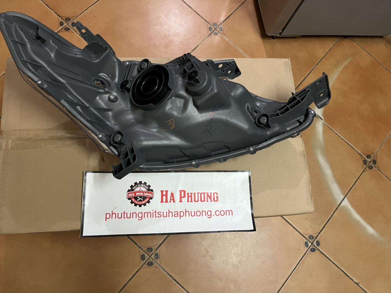 đèn pha toyota innova 2015 hàng xịn chính hãng 811700K520 - Phụ tùng ...