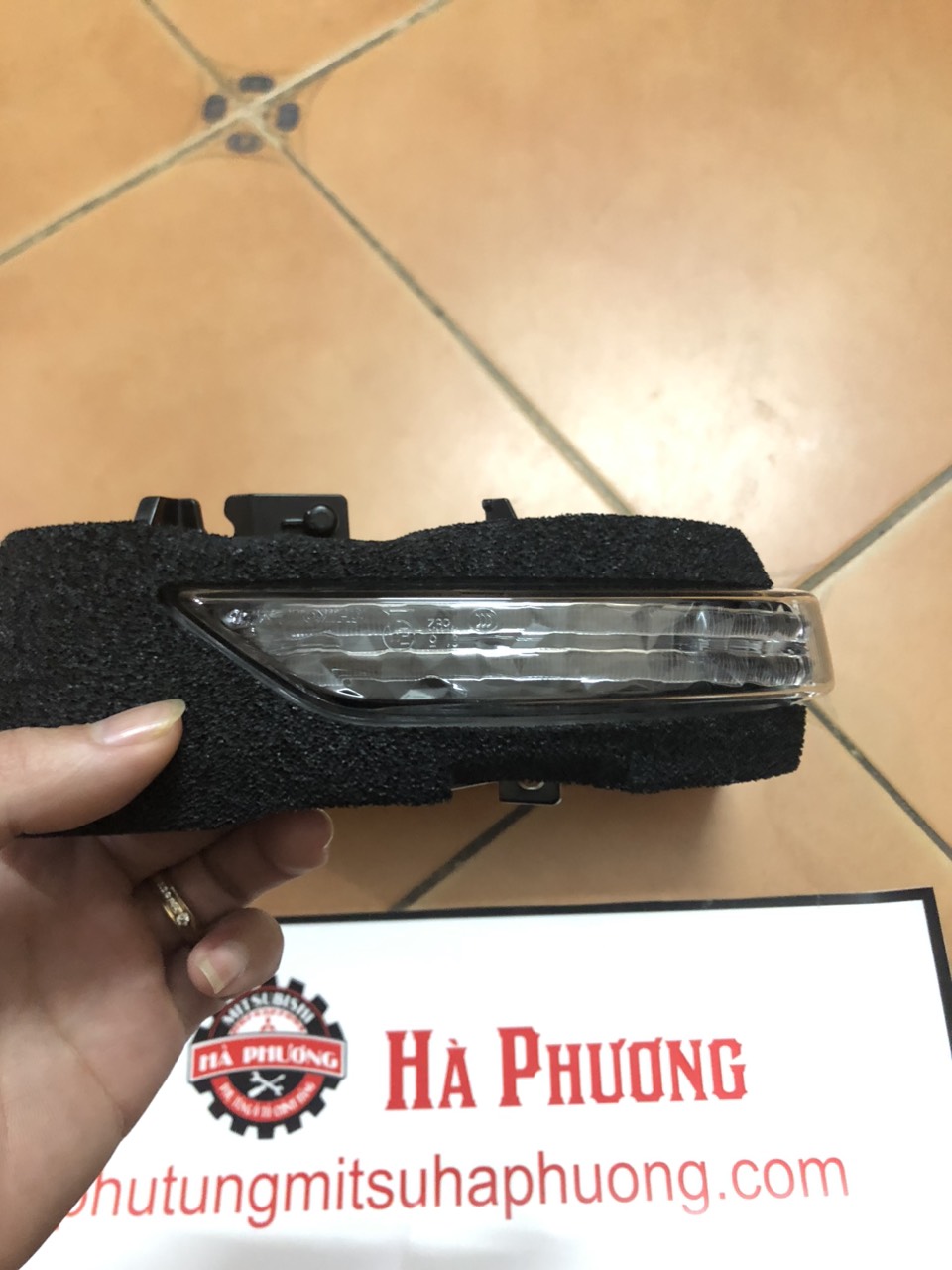 Xi nhan gương xe mitsubishi triton, pajero sport 2019 - 2023 hàng xịn ...