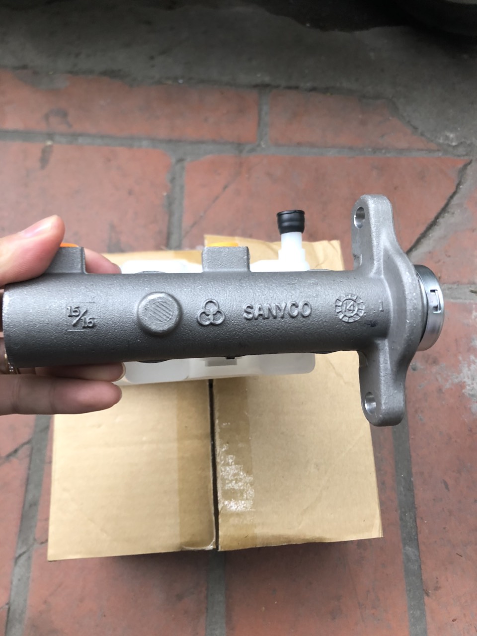 xy lanh tổng phanh xe mitsubishi zinger hàng xịn chính hãng, giá tốt ...