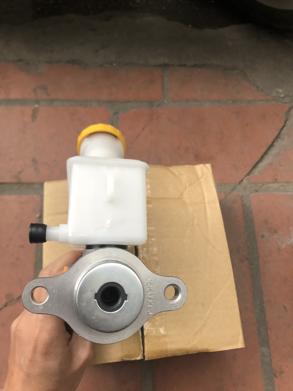 xy lanh tổng phanh xe mitsubishi zinger hàng xịn chính hãng, giá tốt ...