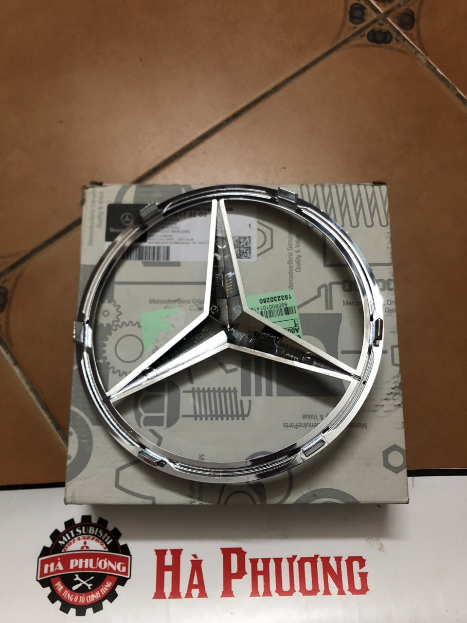 lô gô trước xe mercedes-benz c200 đời 2018 hàng xịn chính hãng giá tốt ...