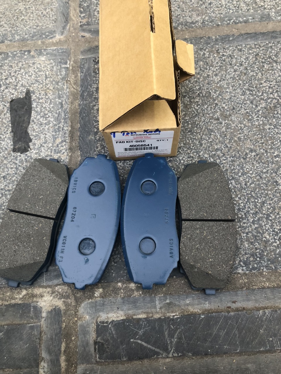 Má phanh trước, bố thắng trước mitsubishi triton 2019 -2020 - 2021 ...