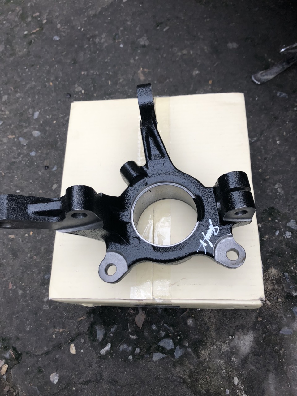 Ngõng moay ơ trước xe mitsubishi uotlander 2016 - 2024 hàng xịn chính ...