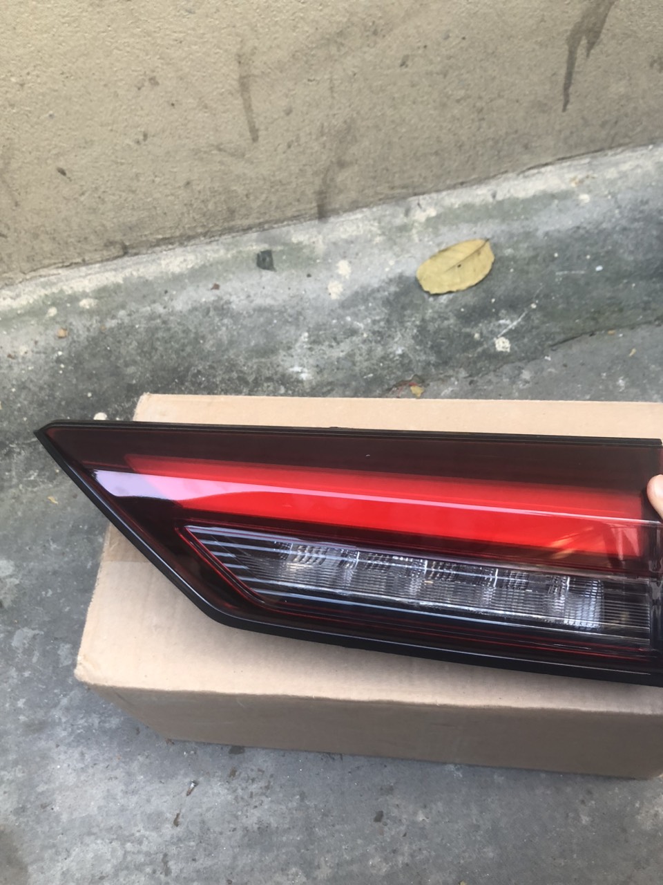 đèn hậu trong xe mitsubishi xpander 2022 - 2023 - 2024 hàng xịn chính ...