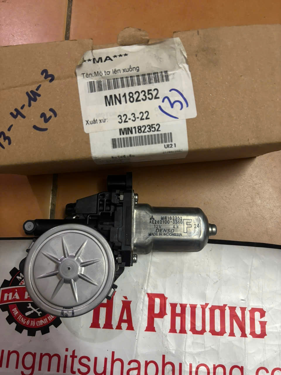 mô tơ lên xuống kính cánh cửa xe mitsubishi pajero sport, triton 2010 ...